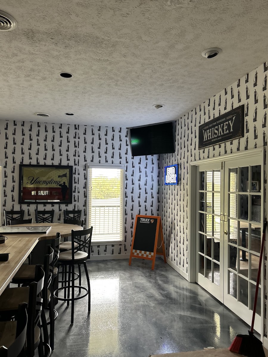 Grandy's Bar And Grill Reviews – Best Eats in Crossville, TN